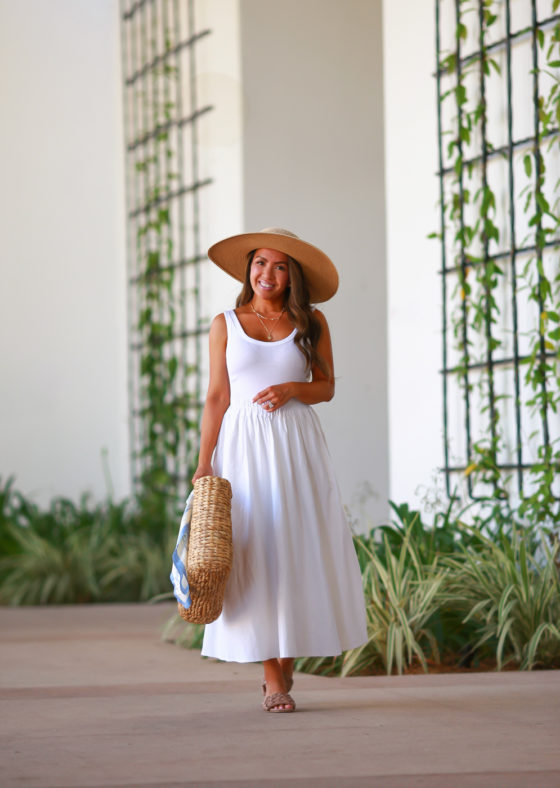 Affordable Spring Outfit: Monochromatic White - Stylish Petite